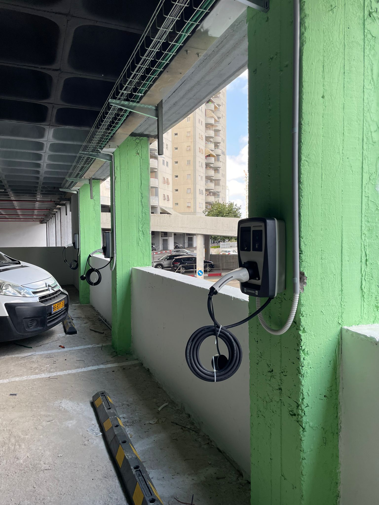 גלה את הדור הבא של ניהול עמדות טעינה עם Vimor: יעילות בקצות אצבעותיך ...